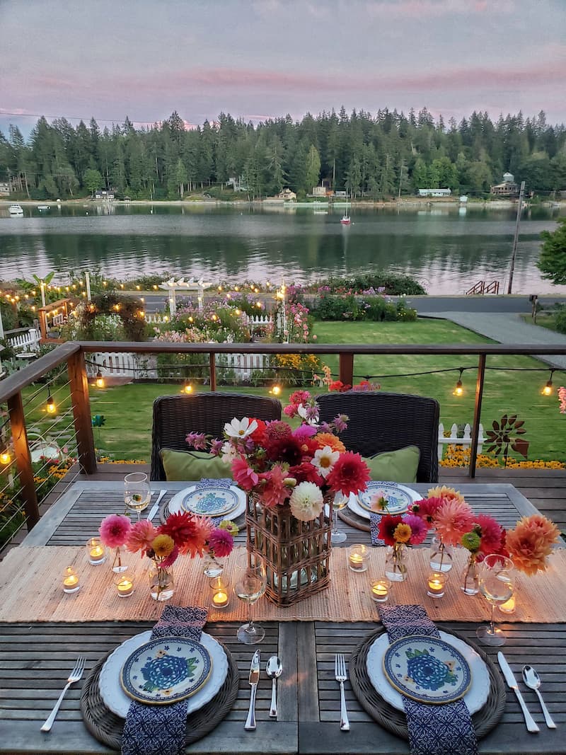 How to Create a Quick and Easy Summer Barbeque Tablescape - Shiplap and ...