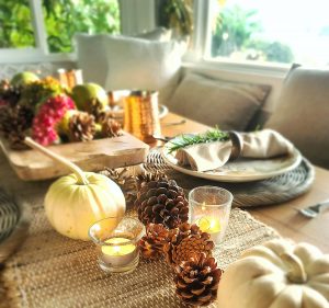 5 Ways to Create a Thanksgiving Tablescape With Natural Elements ...