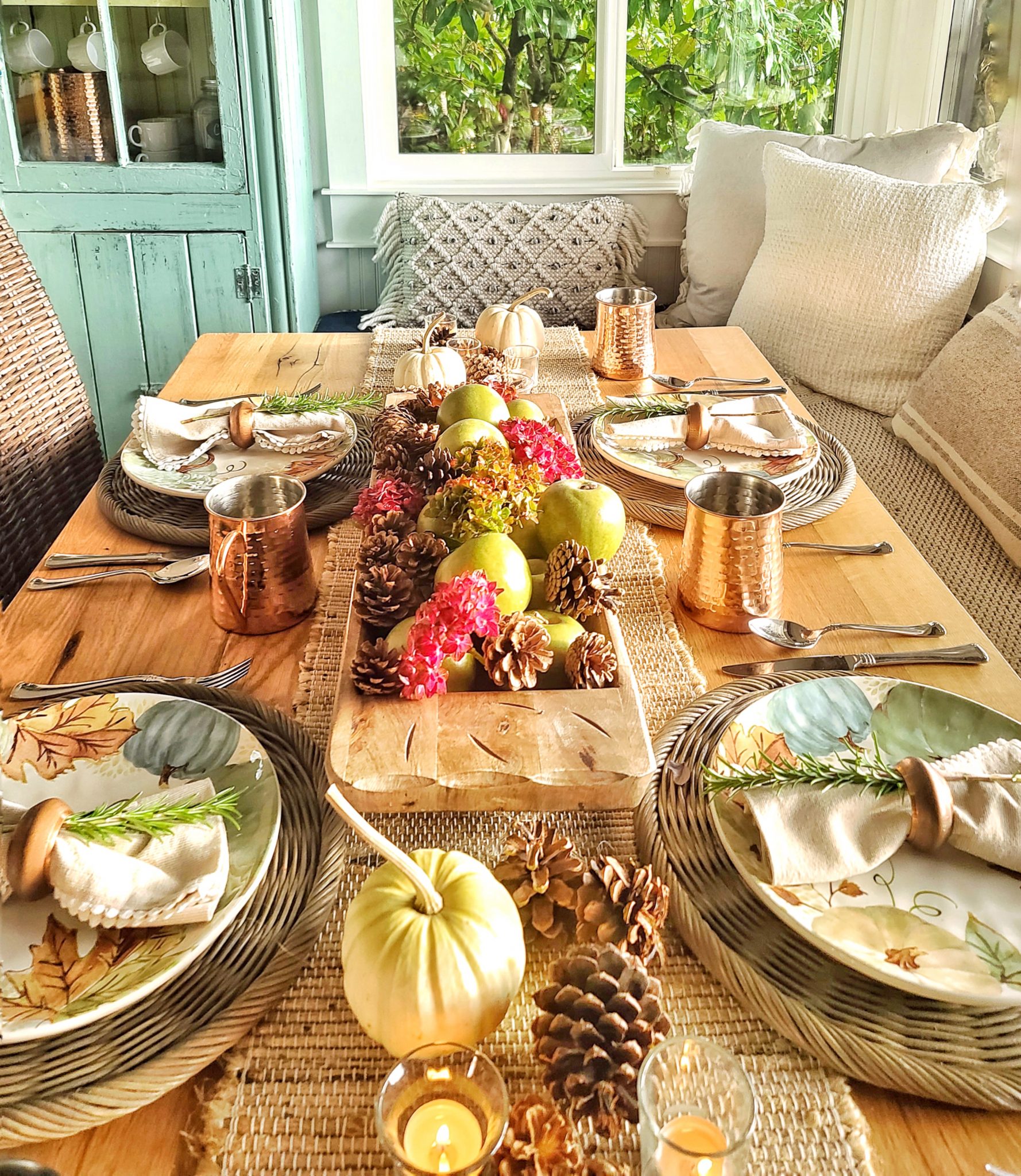 5 Ways to Create a Thanksgiving Tablescape With Natural Elements ...