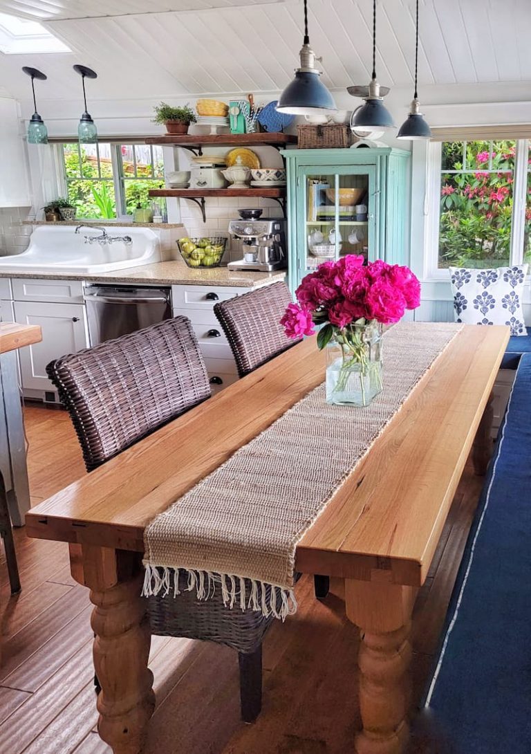 Celebrate Summer Home Tour with Coastal Cottage Touches - Shiplap and ...