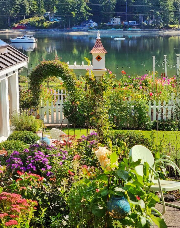 A Fall Season Tour of Our Pacific Northwest Cottage Style Garden ...