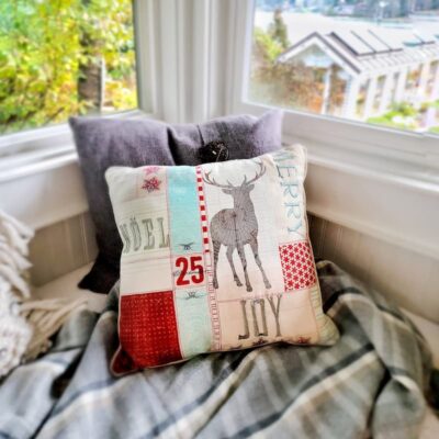 Vintage Inspired Cozy Cottage Style Christmas Home Tour - Shiplap and ...