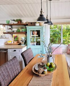 Celebrating Spring With a Cheerful Cottage Style Home Tour - Shiplap ...