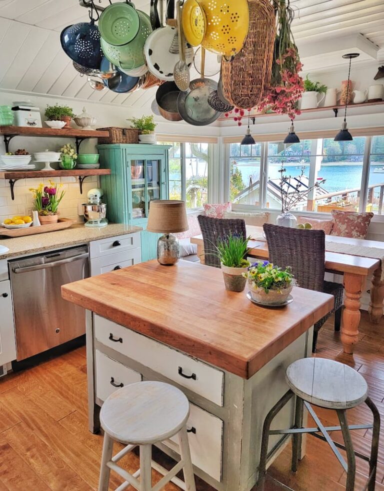 Celebrating Spring With a Cheerful Cottage Style Home Tour - Shiplap ...