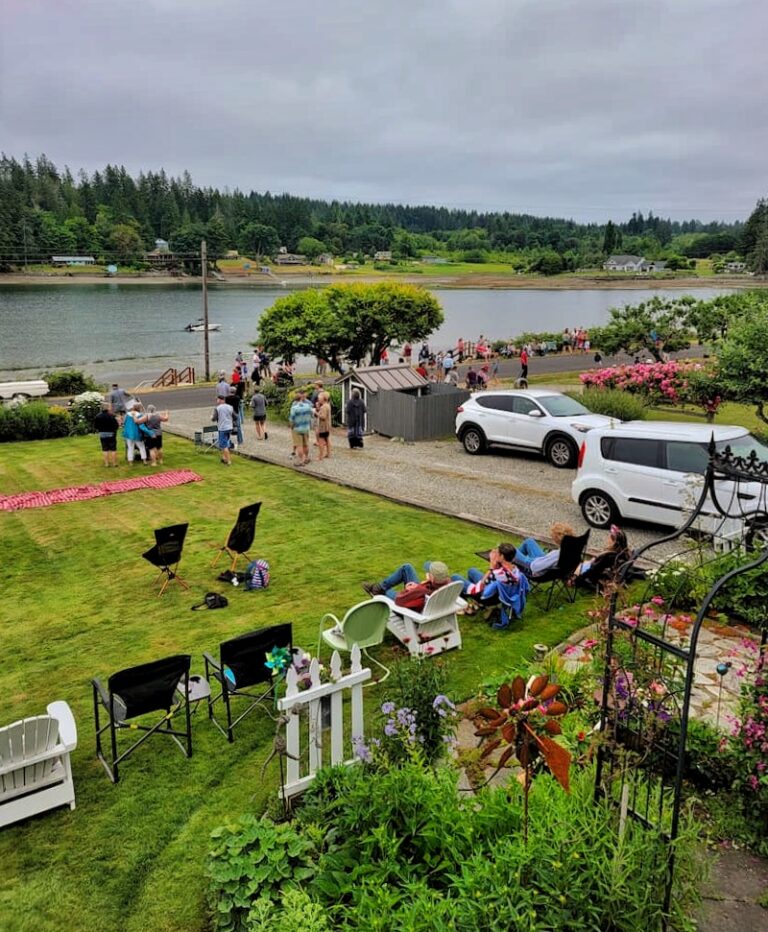 Perfectly Patriotic Ideas for Your Outdoor 4th of July Party - Shiplap ...