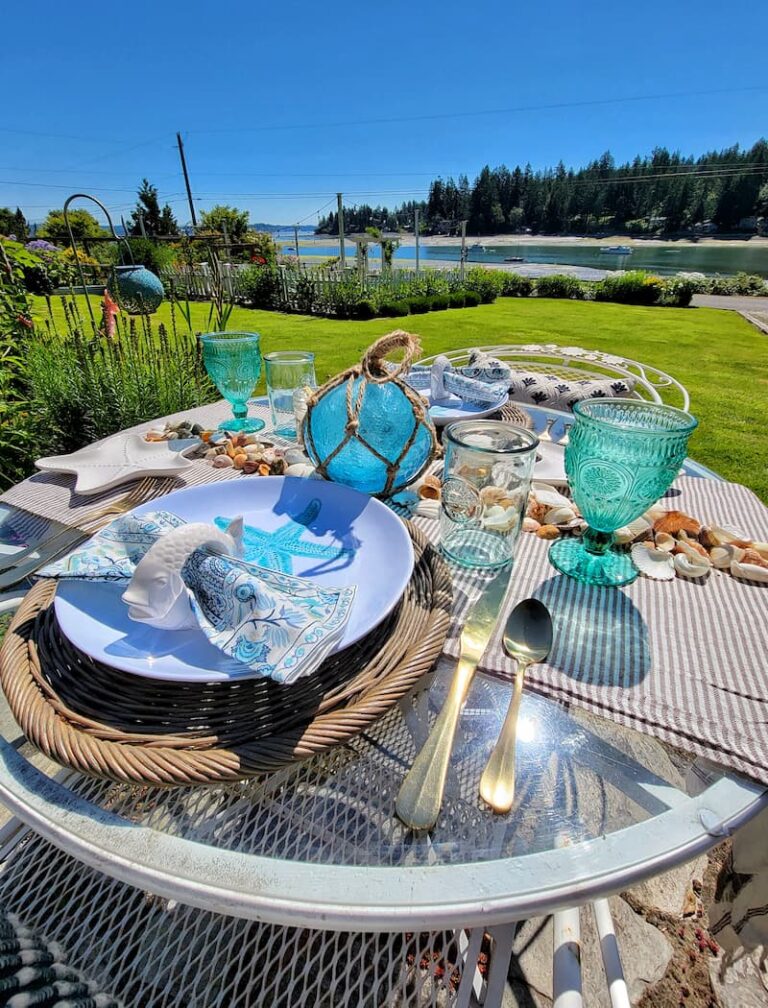How to Create a Tablescape with a Coastal Cottage Summer Vibe - Shiplap ...