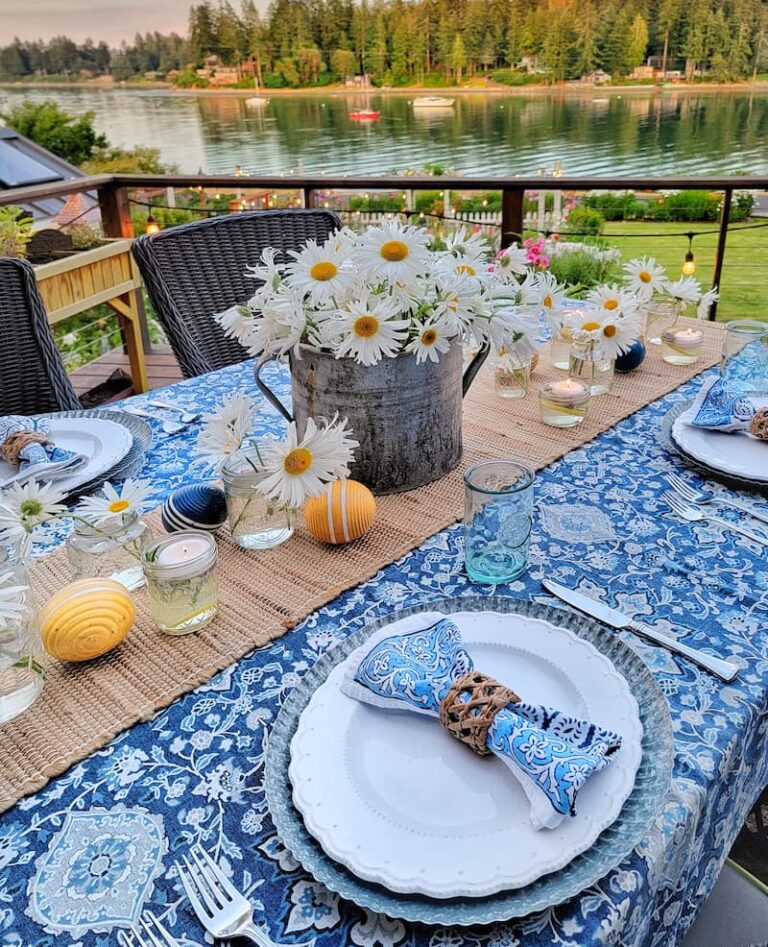 How to Create a Quick and Easy Summer Barbeque Tablescape - Shiplap and ...