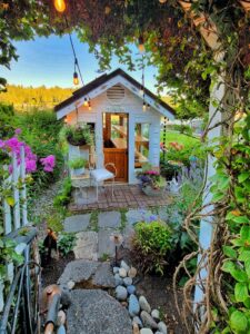 A Seasonal Summer PNW Cottage and Cut Flower Garden Tour - Shiplap and ...