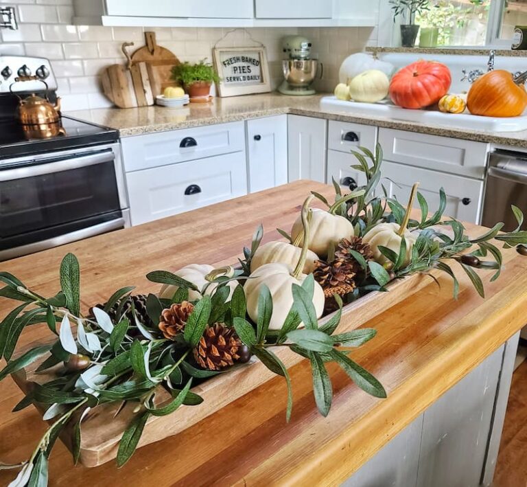 7 Simple Ideas for Creating a Warm and Cozy Cottage Kitchen for the ...