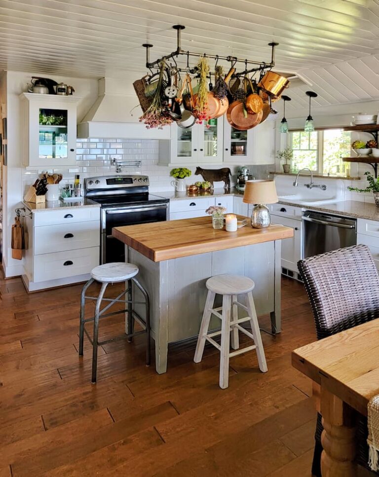 Fall Fresh Seasonal Home Tour with Cozy Cottage Style Touches - Shiplap ...