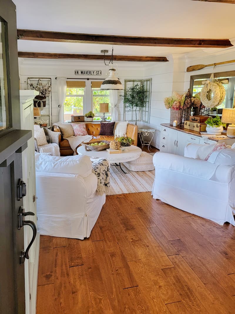 Fall Fresh Seasonal Home Tour with Cozy Cottage Style Touches - Shiplap ...