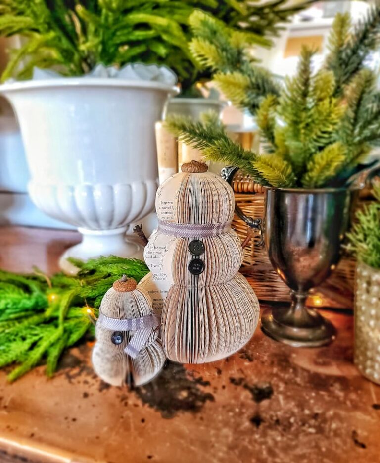 How to Create Christmas Vignettes in as Little as 5 Minutes - Shiplap ...