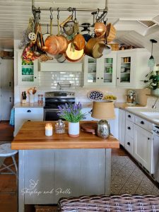 Discover Cottagecore Charm with These Kitchen Design Ideas - Shiplap ...